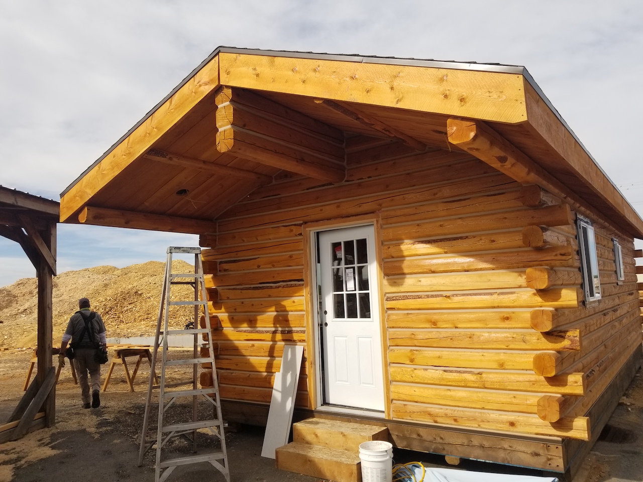 About Us – Tiny Log Cabins